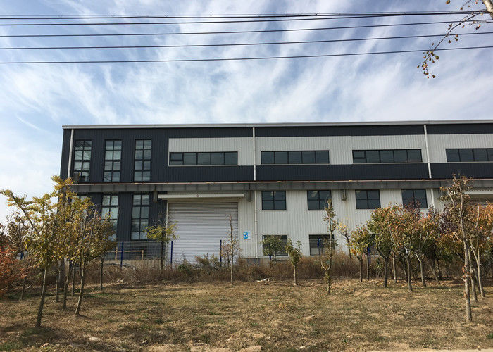 TEKLA Modeling Steel Frame Workshop With Colorful Cladding And Roofing ...