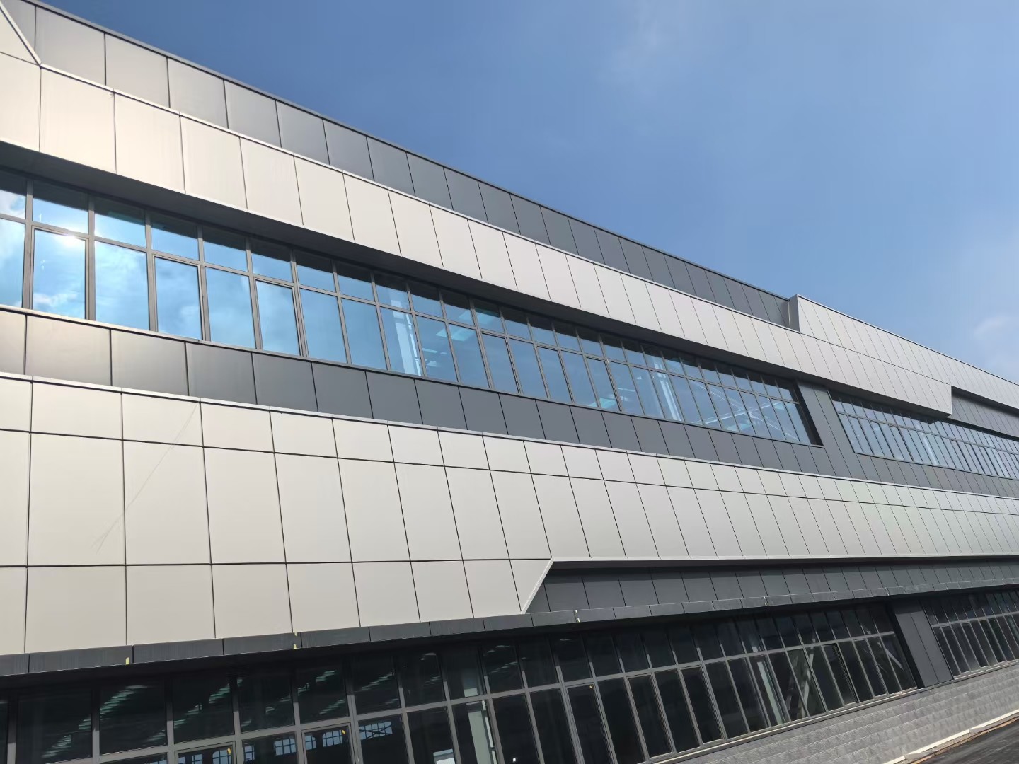 Sandwich Panel Cladding Prefabricated Steel Warehouse Seismic Resistant ...