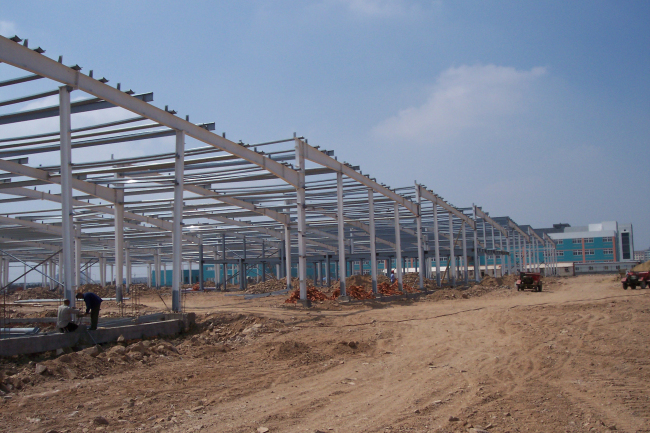 Engineering Designed Multi Span Portal Frame Steel Structures Warehouse ...