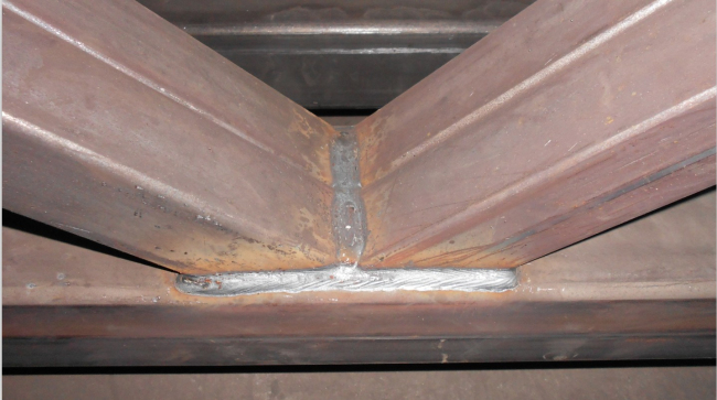 Q235b Light Square Tubing Trusses , Grey Metal Structural Beams For Surport